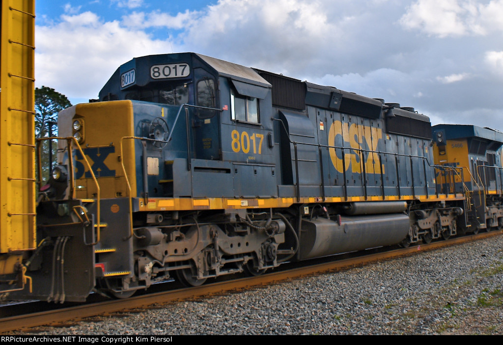 CSX 8017